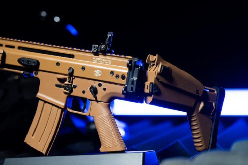 Goat Guns Minature 1/3 Scale Die Cast Fn Scar Model Rifle, Dark Tan ...